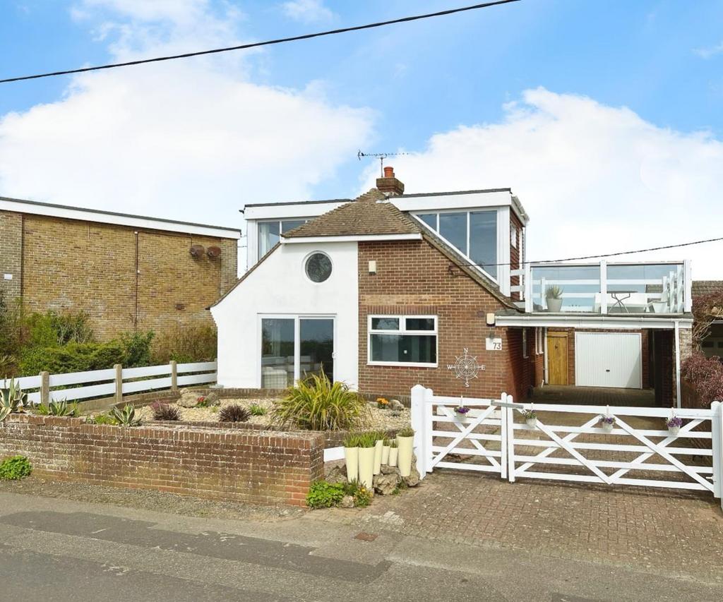 Old Dover Road, Capel-Le-Ferne... 4 bed detached house for sale - £725,000
