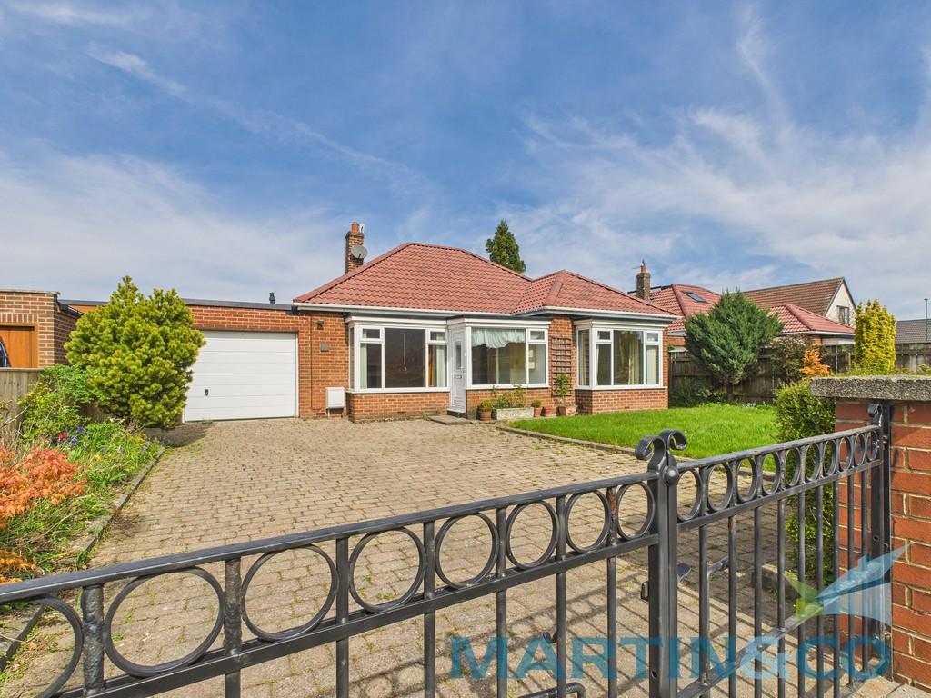 Hutton Lane, Guisborough 3 bed detached bungalow for sale - £295,000