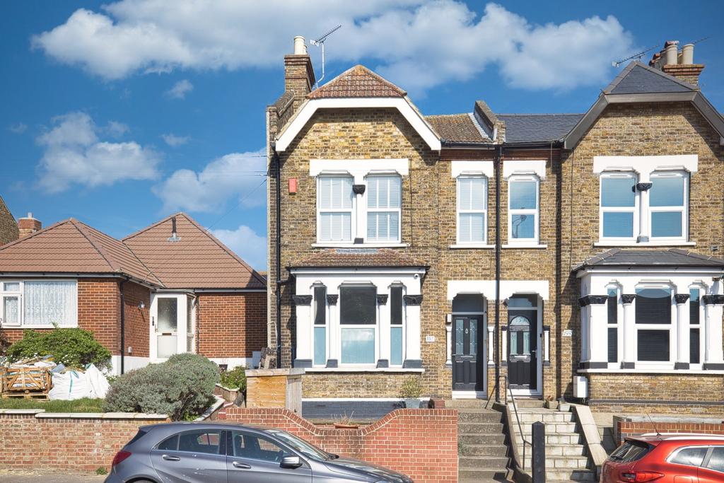 Margate Road, Ramsgate, CT12 3 bed end of terrace house for sale - £300,000