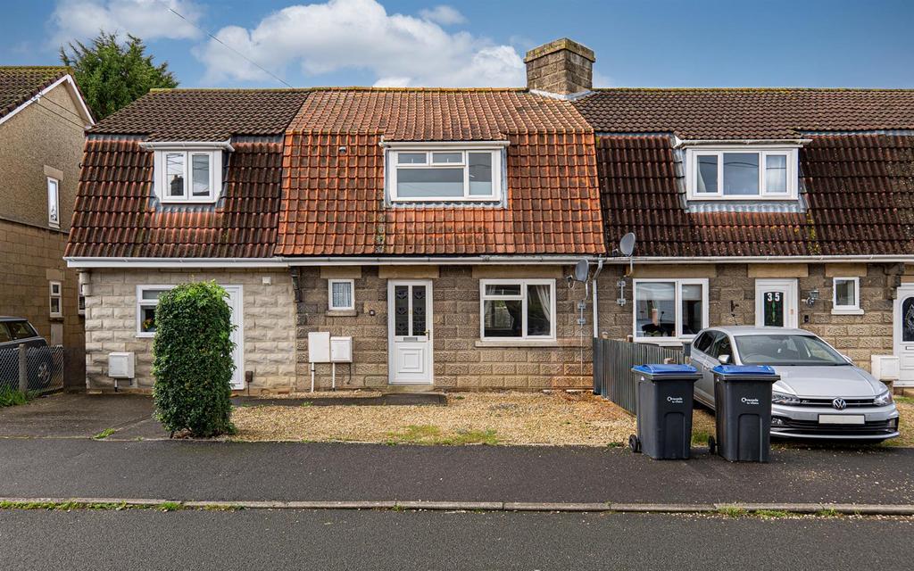 Barnwell Road, Melksham SN12 2 bed terraced house - £230,000