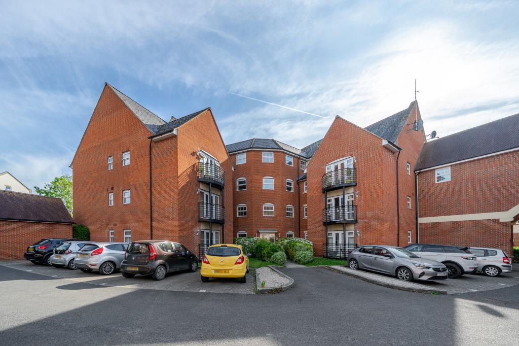 Thames View, Abingdon, OX14 2 bed flat - £1,500 pcm (£346 pw)
