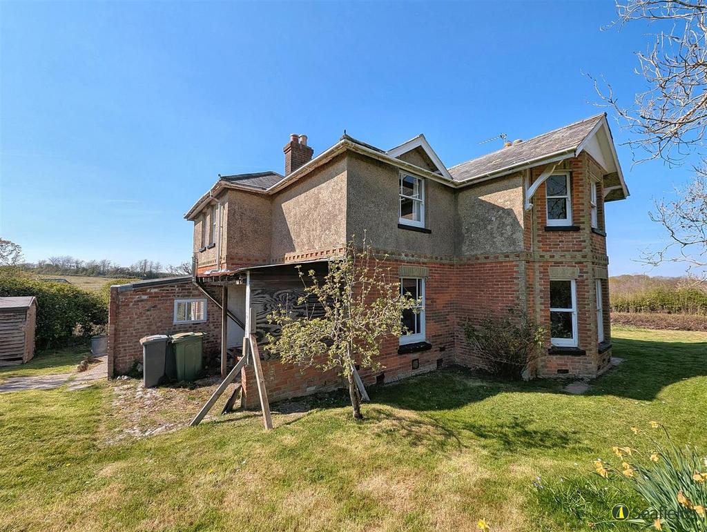 Rowlands Lane, Havenstreet, PO33 4DF 4 bed detached house for sale - £ ...