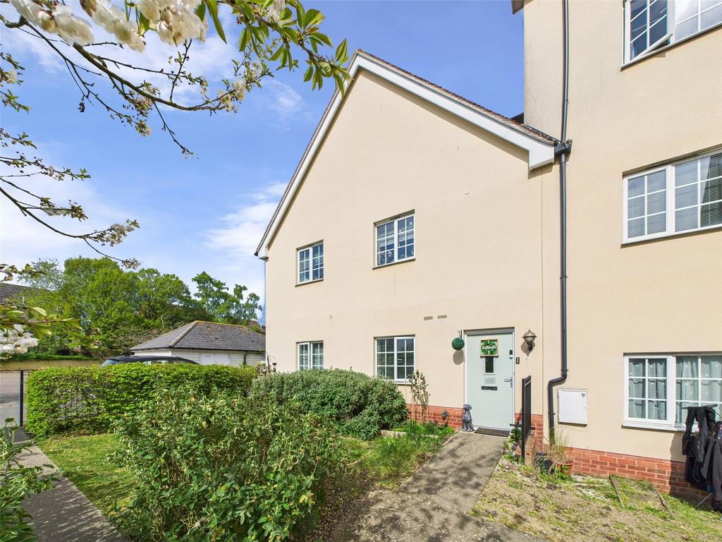 Bramble Road, Witham, Essex, CM8 2 bed maisonette for sale - £215,000