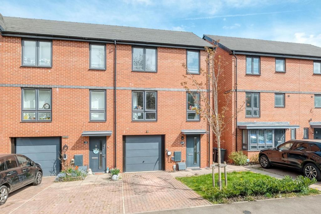 Dalmuir Road, Longbridge, Birmingham... 3 bed end of terrace house for ...