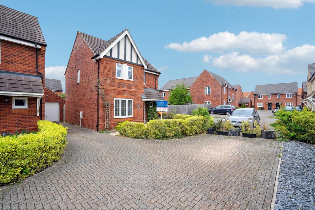 Beech Lane, Didcot, OX11 3 bed detached house - £435,000
