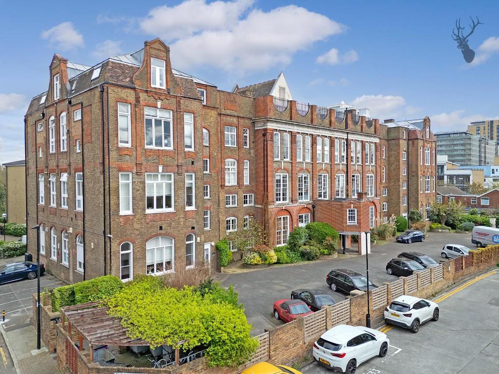 Bow Brook House, Bethnal Green E2 2 bed apartment - £2,300 pcm (£531 pw)