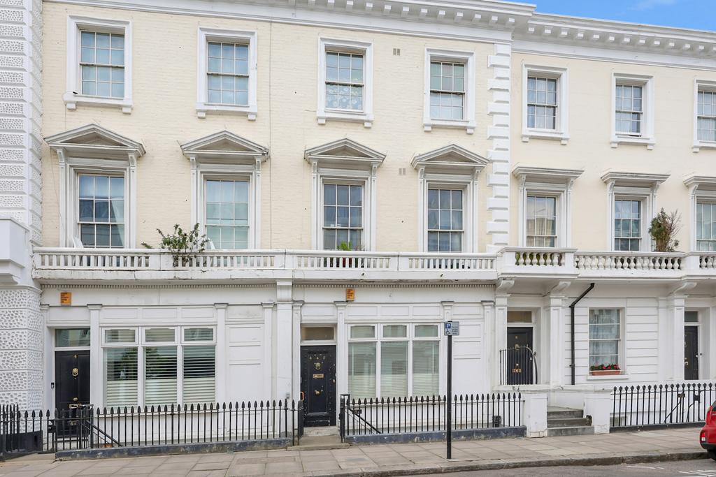 Denbigh Place, London, SW1V 1 bed apartment - £2,150 pcm (£496 pw)