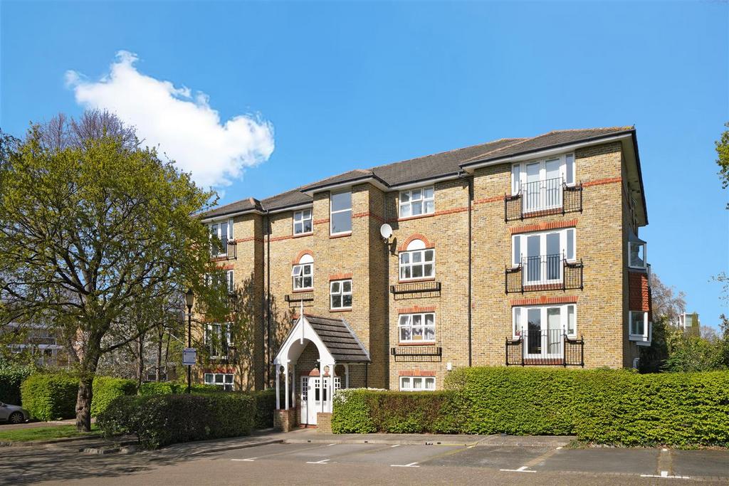 Clockhouse Place, London 2 bed house for sale - £585,000