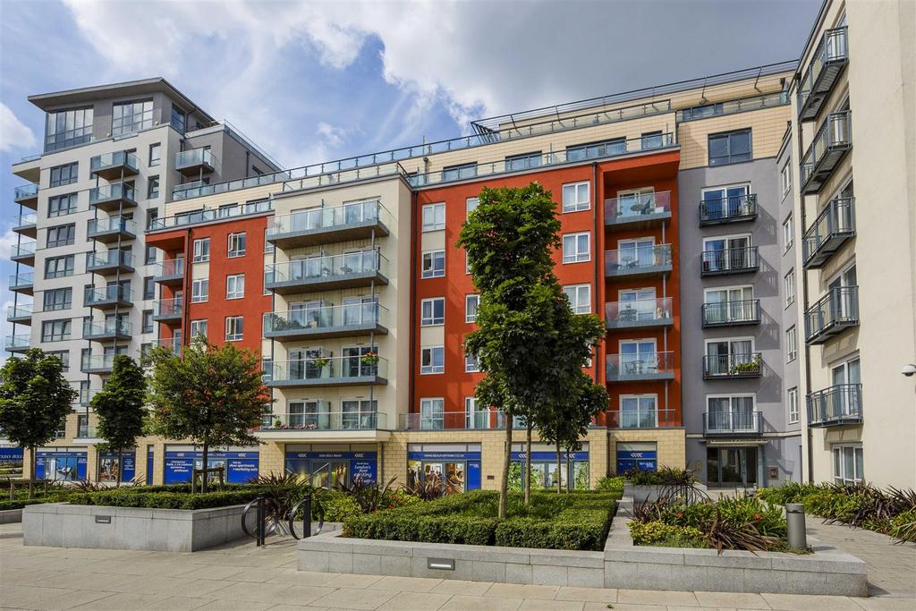 Ensign House, Beaufort Pk... 1 bed apartment to rent - £1,600 pcm (£369 pw)