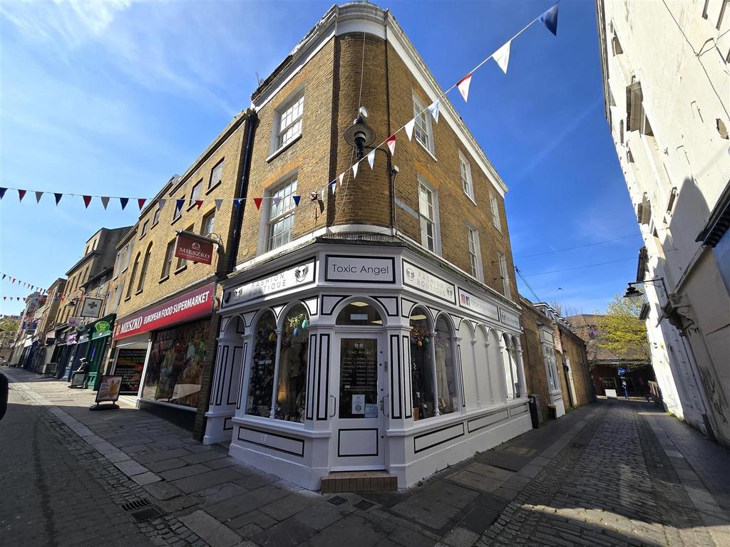 High Street, Gravesend Office - £550 pcm (£127 pw)
