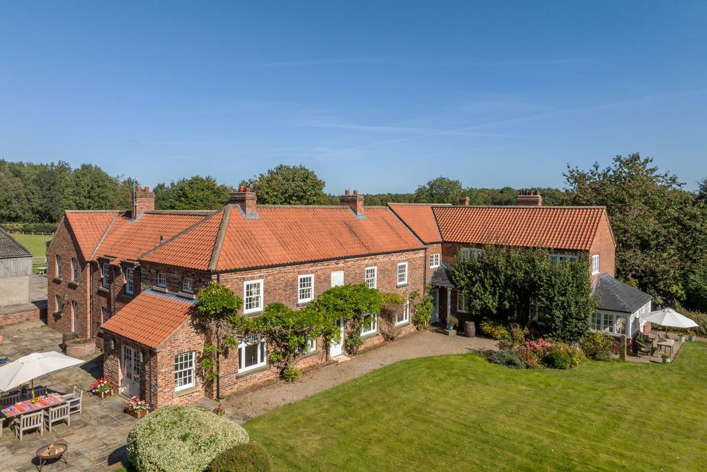 Ye Old Mill House, Yafforth Road... 7 bed country house for sale - £ ...