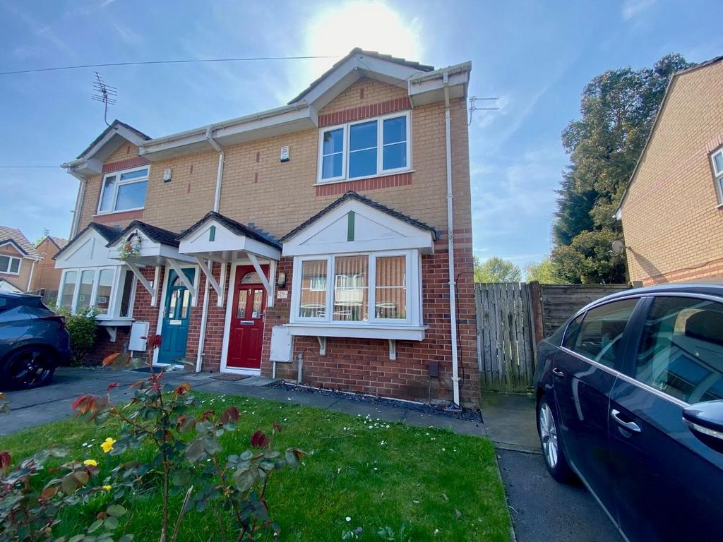 Peterswood Close, Manchester 2 bed house for sale - £195,000
