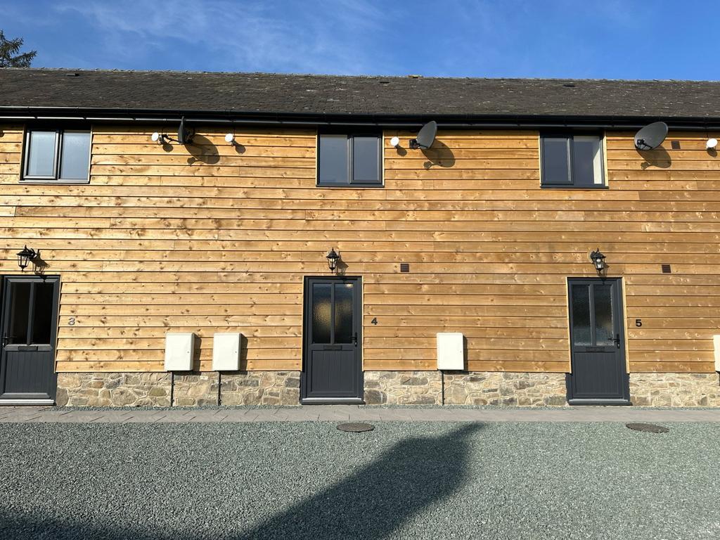 Clatter, Caersws, Powys, SY17 2 bed house to rent - £750 pcm (£173 pw)