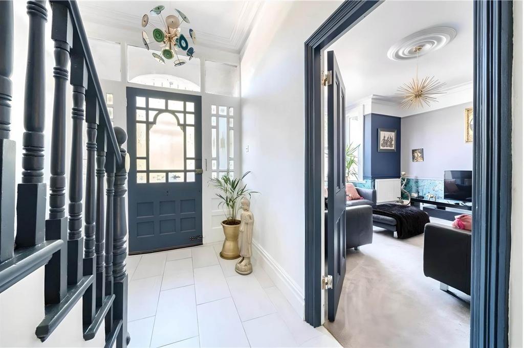Fletcher Lane, Leyton, E10 5 bed terraced house for sale - £900,000