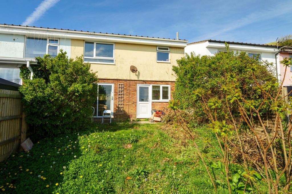 Pilgrim Spring, Folkestone, CT19 3 bed semi-detached house - £227,500