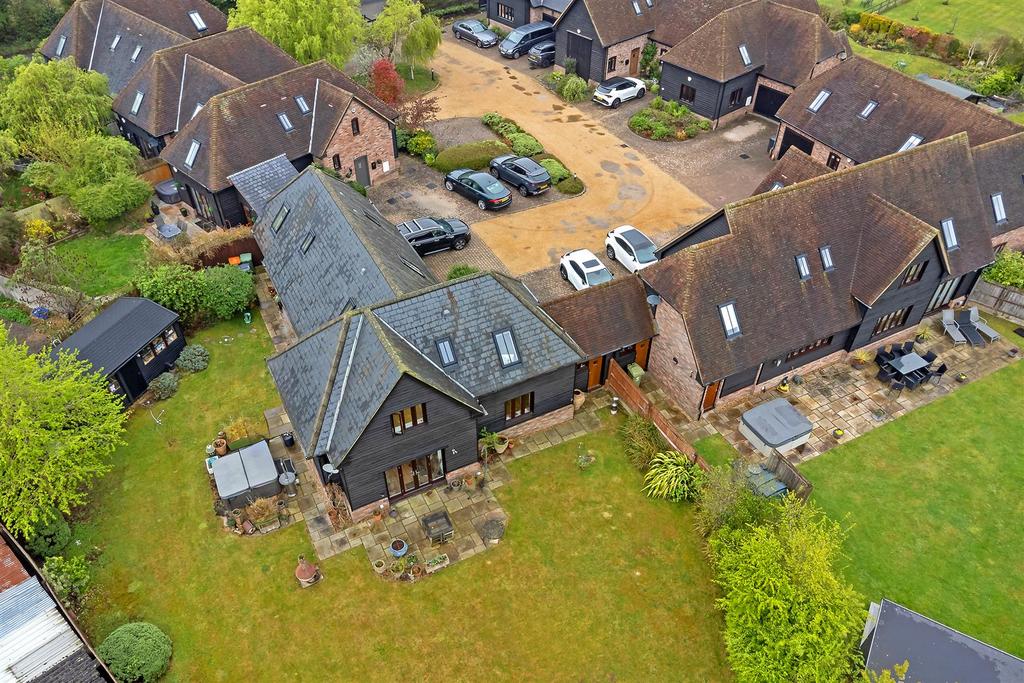 Chaul End Road, Caddington 4 bed mews for sale - £775,000