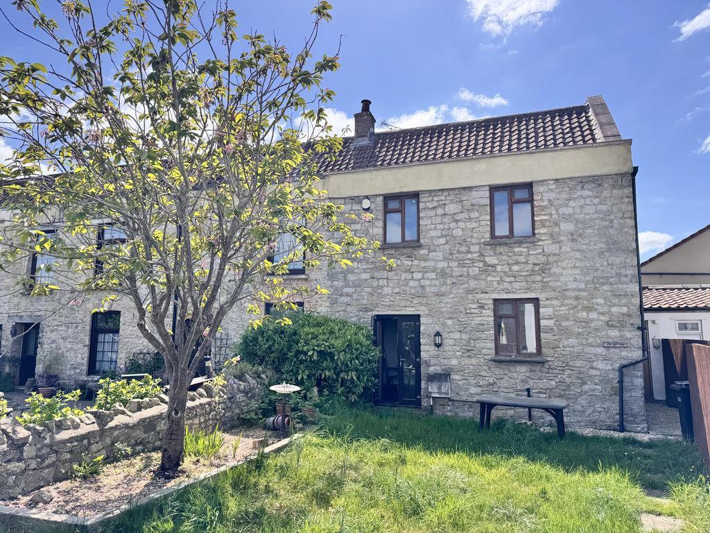 10 Bath Road, Keynsham, Bristol BS31 1NW 5 bed house for sale - £450,000