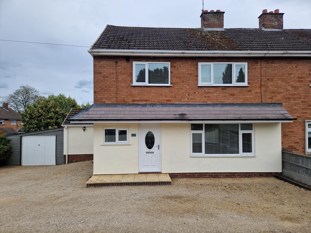 Birch Lane Rugeley, WS15 1EJ 3 bed semi-detached house - £265,000