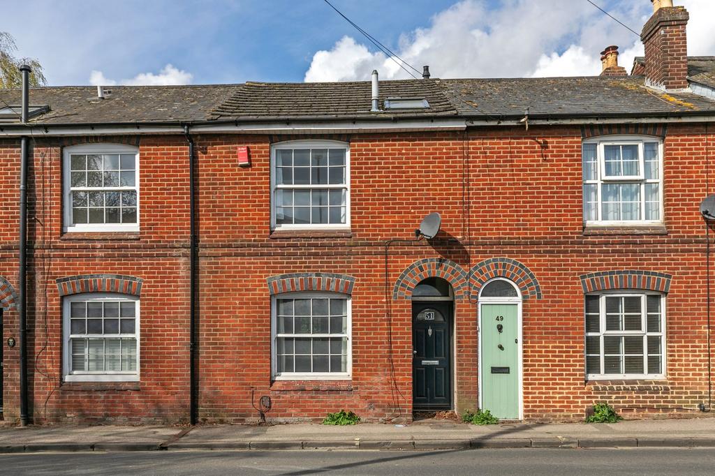 Bar End Road, Winchester, SO23 2 bed terraced house - £375,000