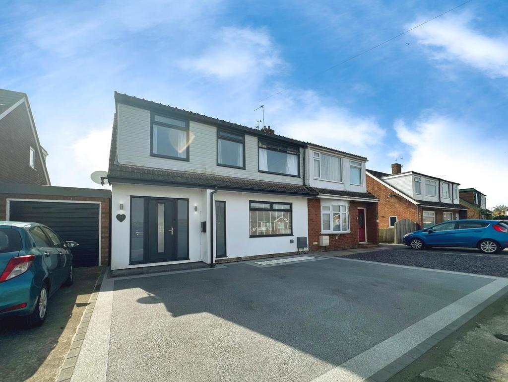 Grasmere Road, Poulton-le-Fylde, FY6 4 bed semi-detached house for sale ...