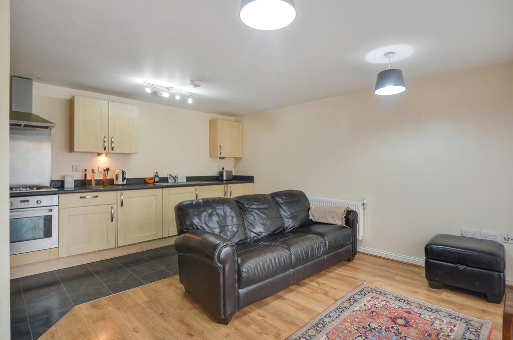 at 4 Hughendon Court, Chamberlain... 2 bed apartment for sale - £103,250