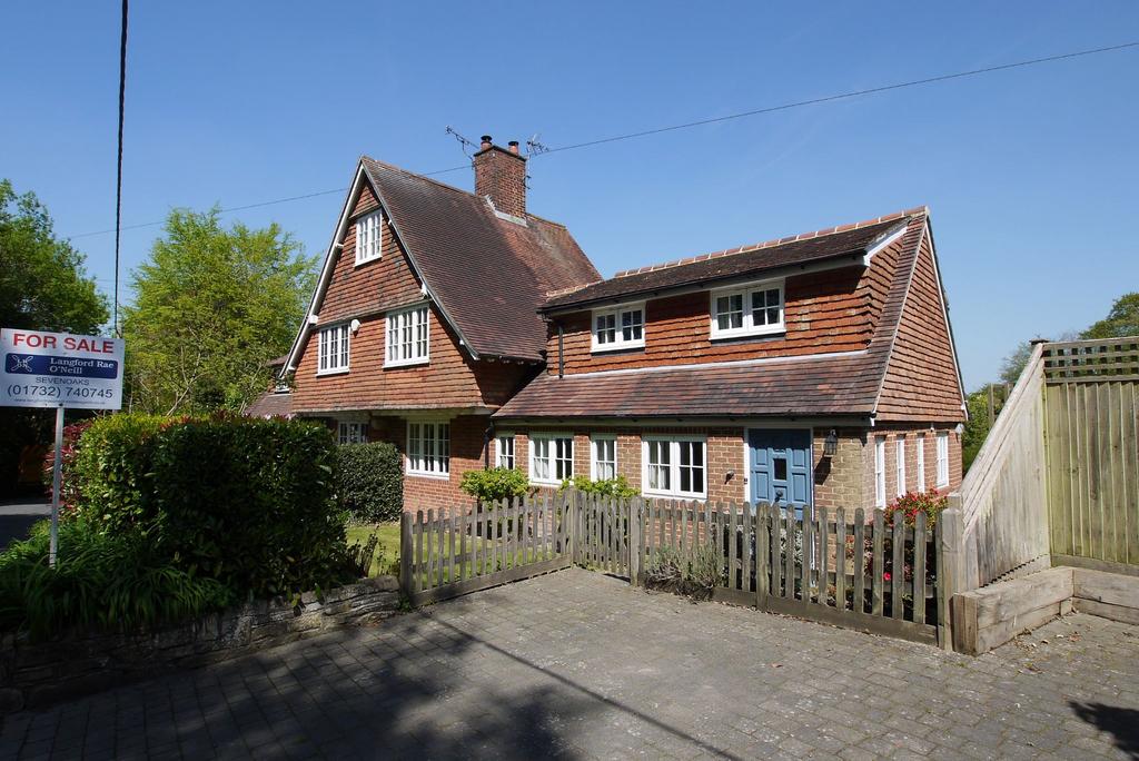 Brasted Chart, Sevenoaks, TN16 4 bed semi-detached house for sale - £ ...