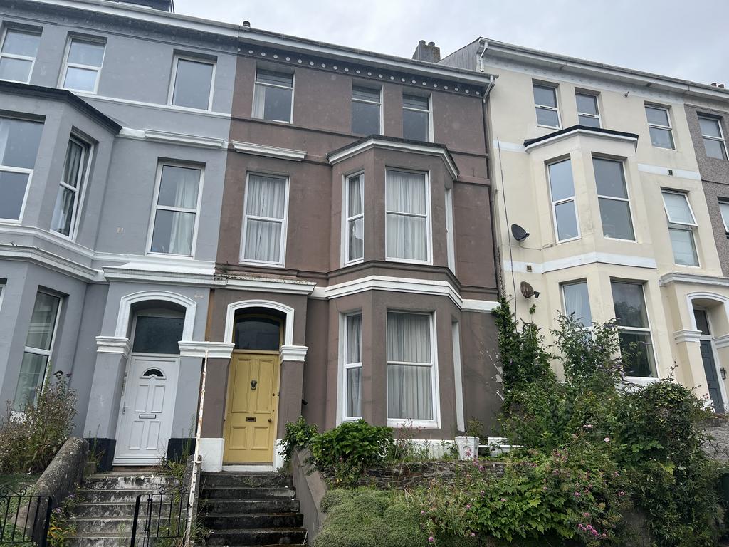 23 Ermington Terrace, Mutley... 6 bed terraced house - £175,000