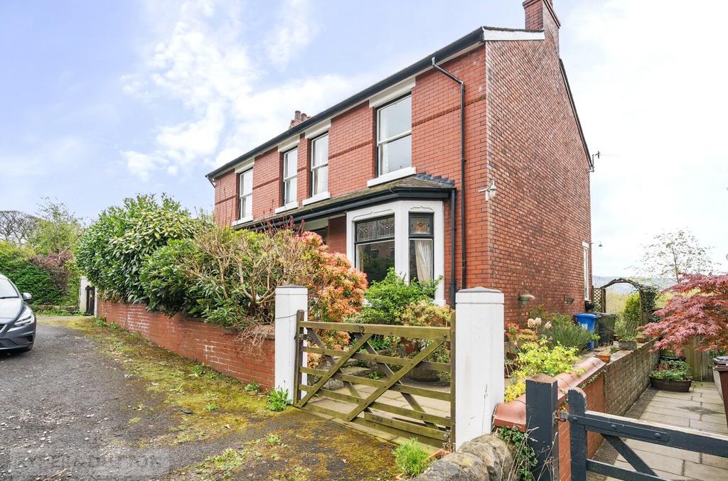 Moss Lane, Broadbottom, Hyde, Greater... 3 bed semi-detached house for ...