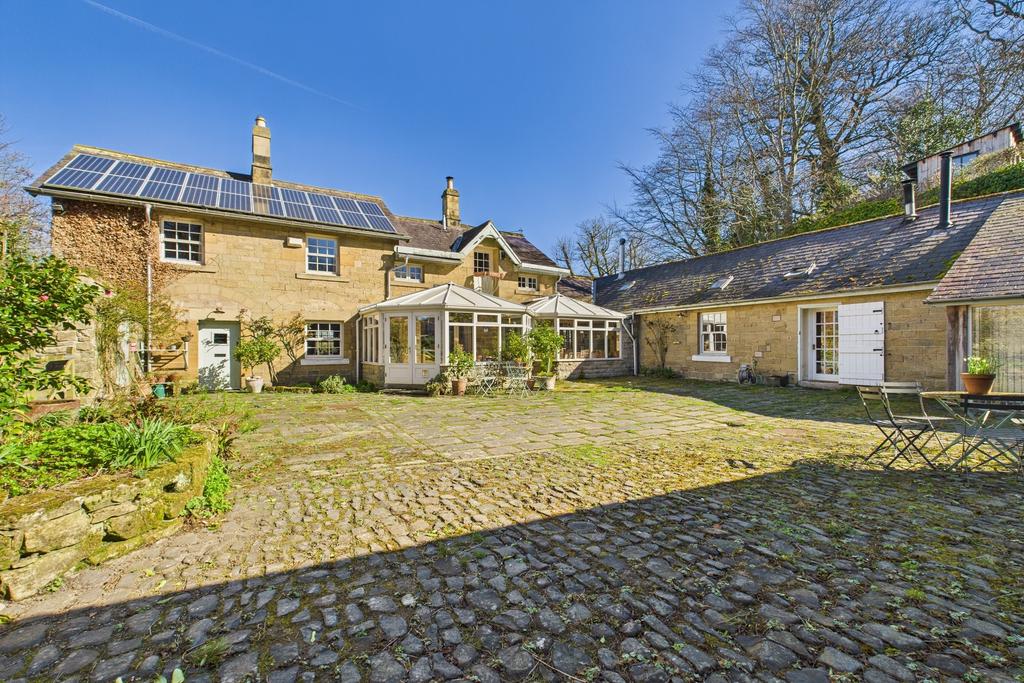 Swansfield Stables, Alnwick... 4 bed character property for sale - £875,000
