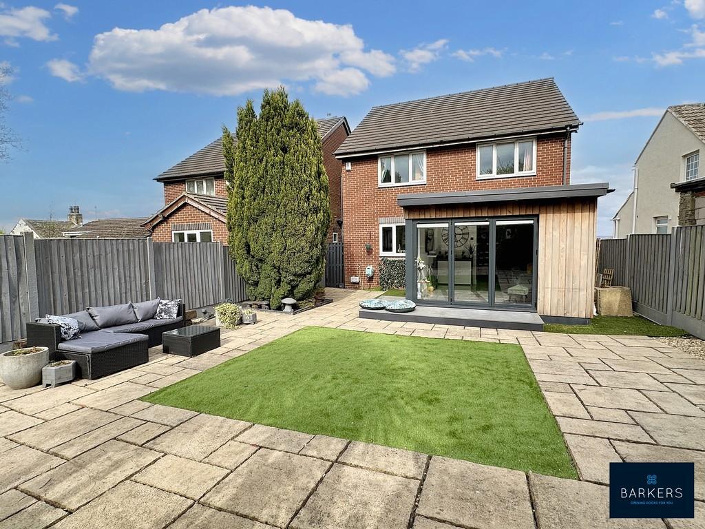 Denbrook Avenue, Bradford 4 3 bed detached house for sale - £295,000