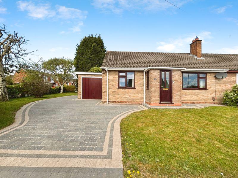 Green Lane, Shelfield, Walsall, WS4 1RR 2 bed bungalow for sale - £230,000