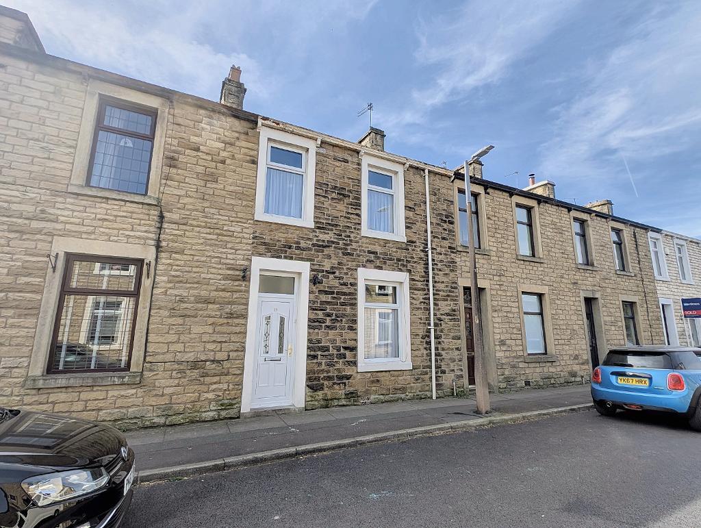 George Street, Clitheroe, BB7 1BU 3 bed terraced house for sale - £172,500