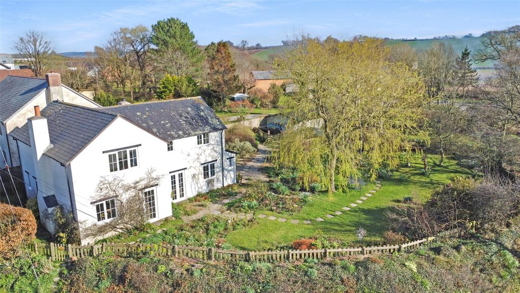 Hiscott, Barnstaple, Devon, EX31 4 bed detached house - £680,000