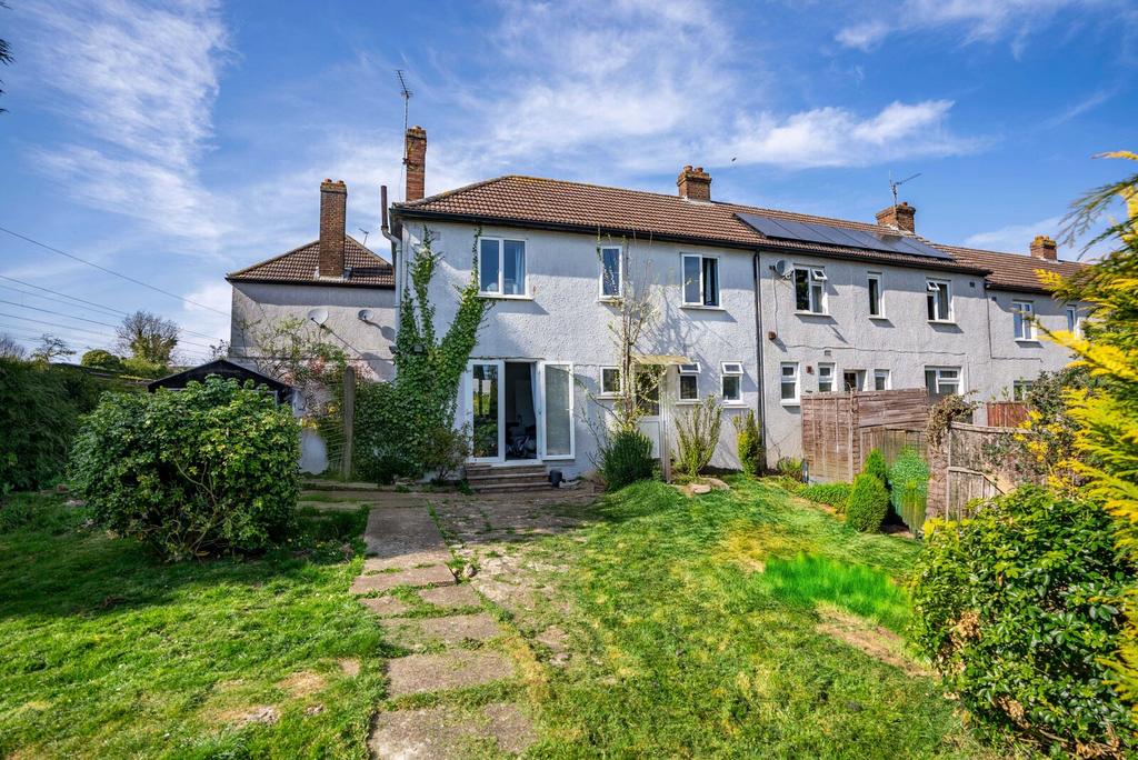 Longfield Road, Hertfordshire AL5 3 bed semi-detached house for sale ...