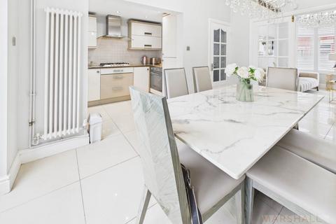 Houses for sale around L15 6XW | OnTheMarket