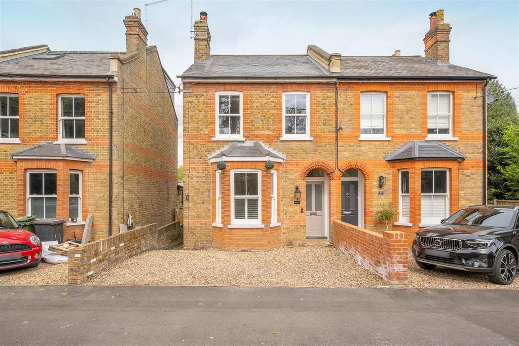 Cheapside Road, Ascot 3 bed semi-detached house for sale - £775,000
