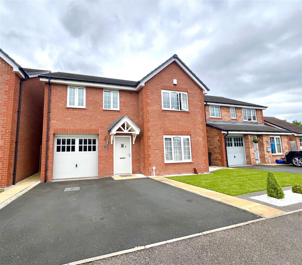 Shearing Crescent, Nuneaton 4 bed detached house for sale - £412,500