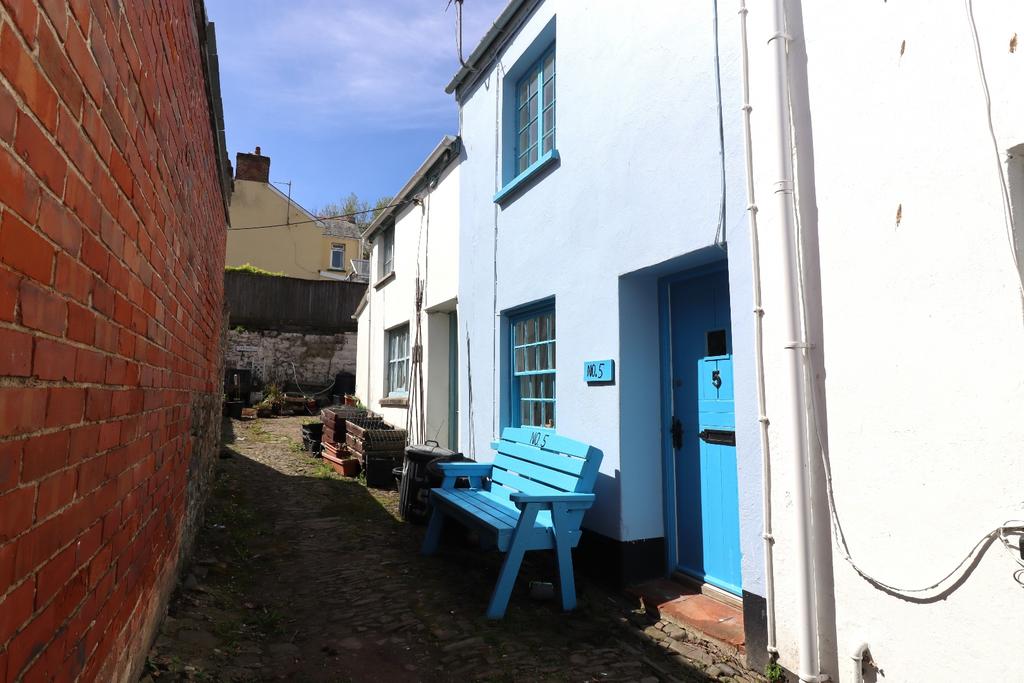Ivy Court, Irsha Street, Appledore... 2 bed terraced house - £250,000