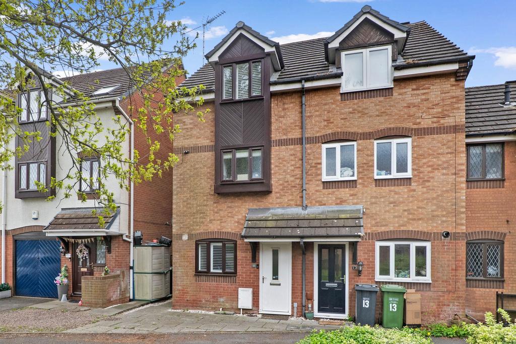 12 Coney Green Close, Great Meadow... 3 bed townhouse - £300,000