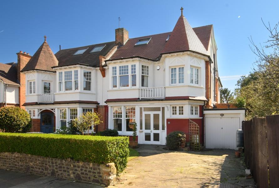 PARK CRESCENT, FINCHLEY, N3 5 bed semi-detached house for sale - £1,500,000
