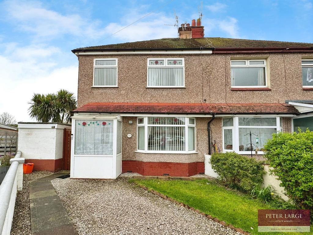 23 Vale Park, Rhyl, LL18 2EN 3 bed semi-detached house for sale - £160,000