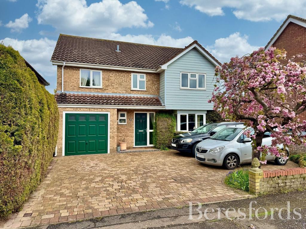 Cornflower Close, Stanway, CO3 4 bed detached house - £525,000