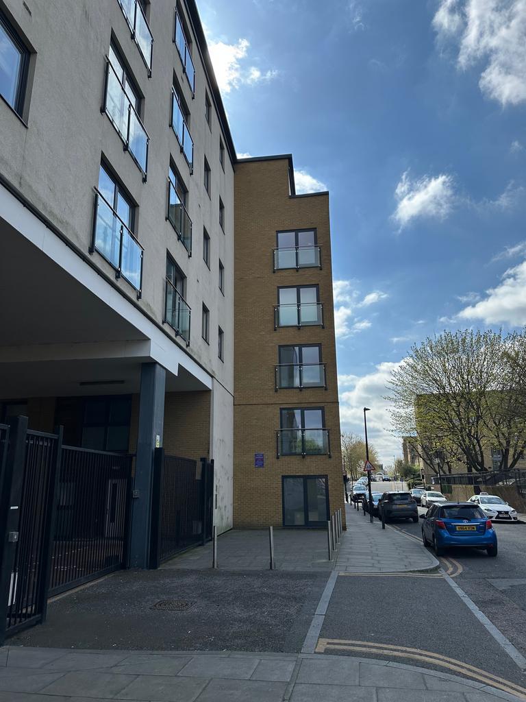 Forge Square 1 1 bed flat to rent - £1,820 pcm (£420 pw)