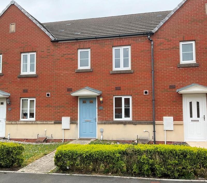 Stryd Bennett, Llanelli... 3 bed terraced house - £840 pcm (£194 pw)