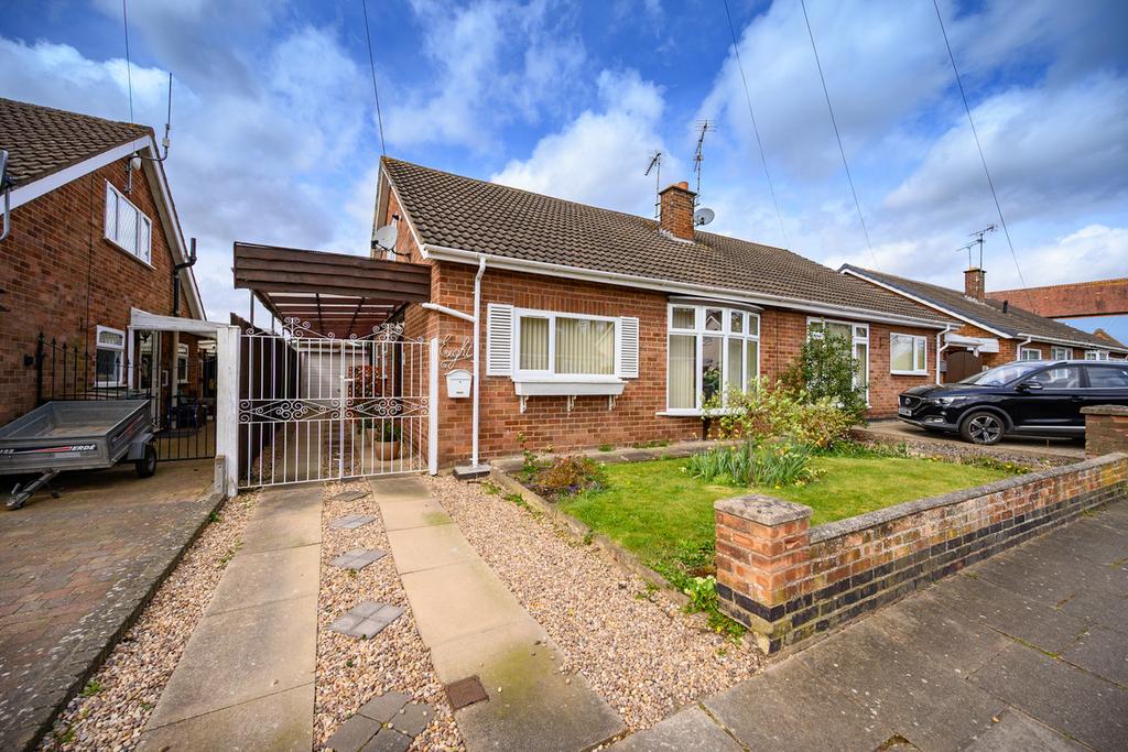 Rowcroft Road, Walsgrave, CV2 2 bed semi-detached bungalow for sale - £ ...