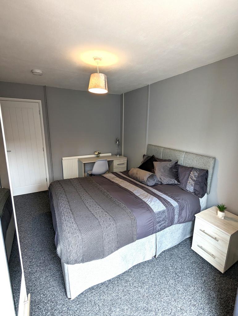 Lampton Avenue, Bristol BS13 1 bed house - £695 pcm (£160 pw)