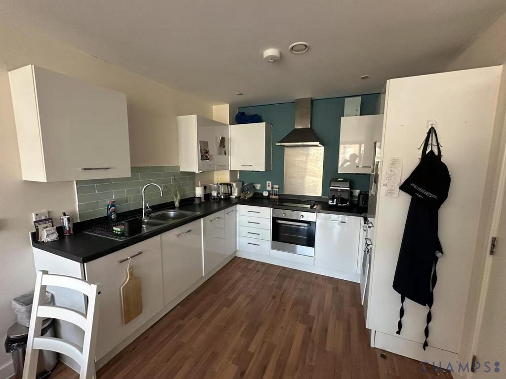 Cranston Court, 56 Bloemfontein Rd... 2 bed flat to rent - £2,817 pcm ...