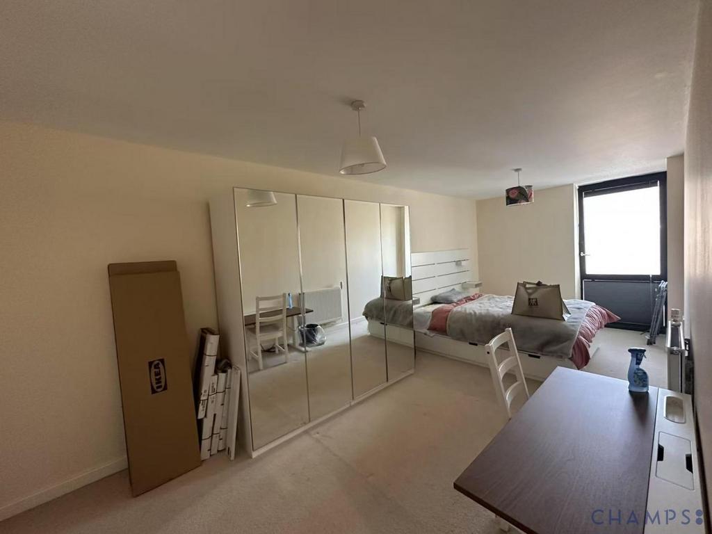 Cranston Court, 56 Bloemfontein Rd... 2 bed flat to rent - £2,817 pcm ...