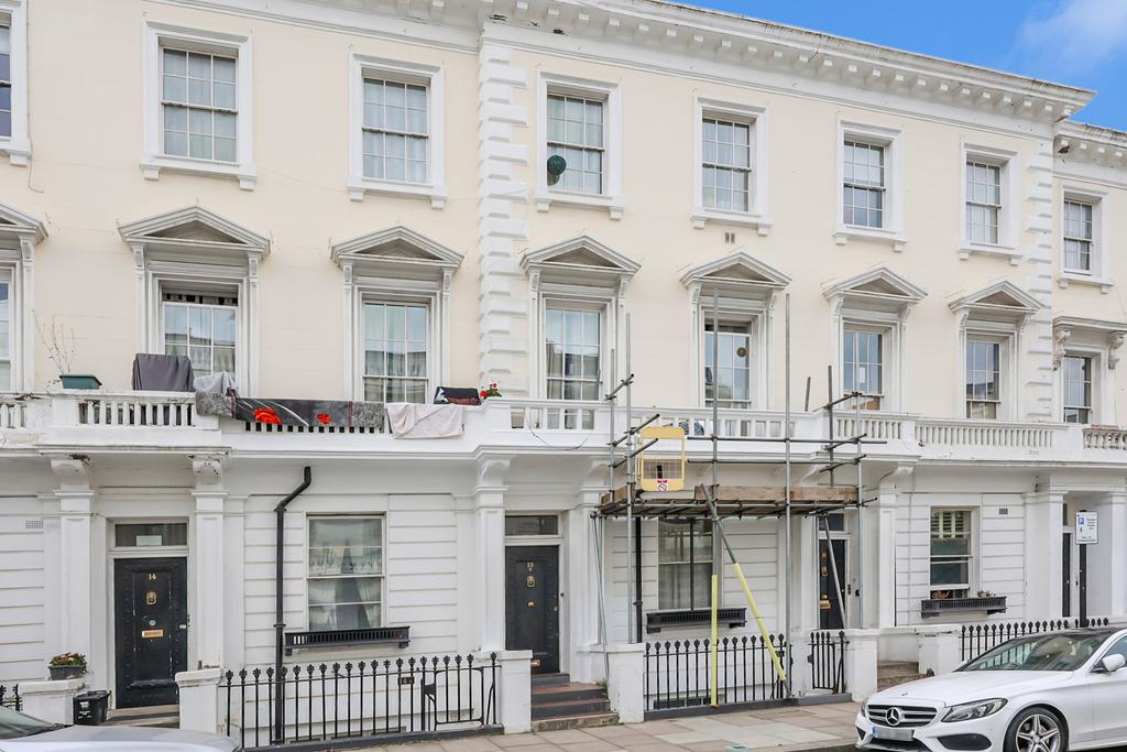 Denbigh Place, London, SW1V 1 bed apartment - £2,000 pcm (£462 pw)