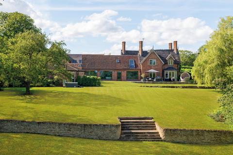 Houses for sale in Snitterfield, Warwickshire | OnTheMarket